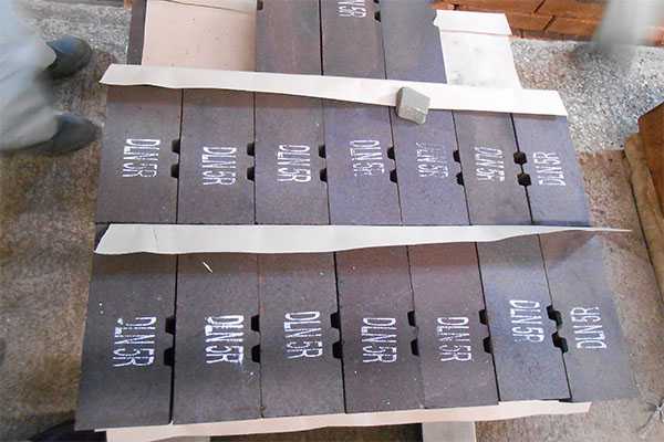 Semi-bonded Magnesia Chrome Bricks-LMM GROUP