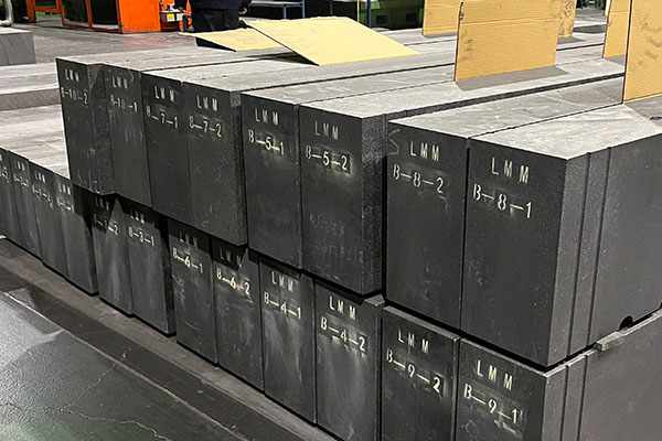 Electrolysis Graphite Anode-LMM GROUP